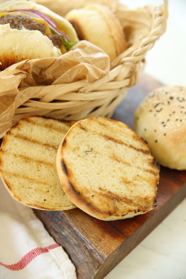 Sourdough Hamburger Buns with Buttermilk - Mirlandra's Kitchen
